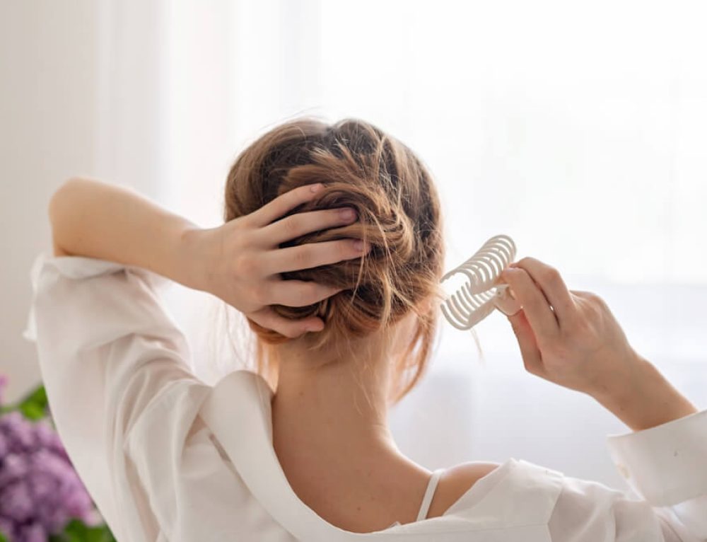 17 Epic Styles for Hair Flipping — and How to Achieve Them - Lucky Polls
